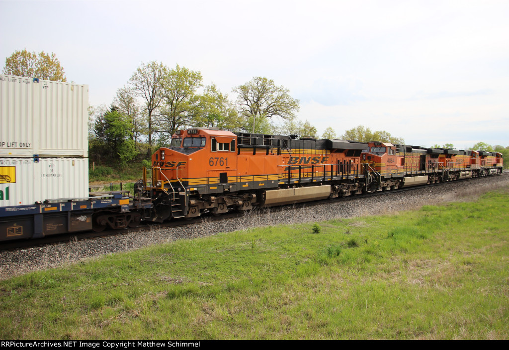 BNSF 6761